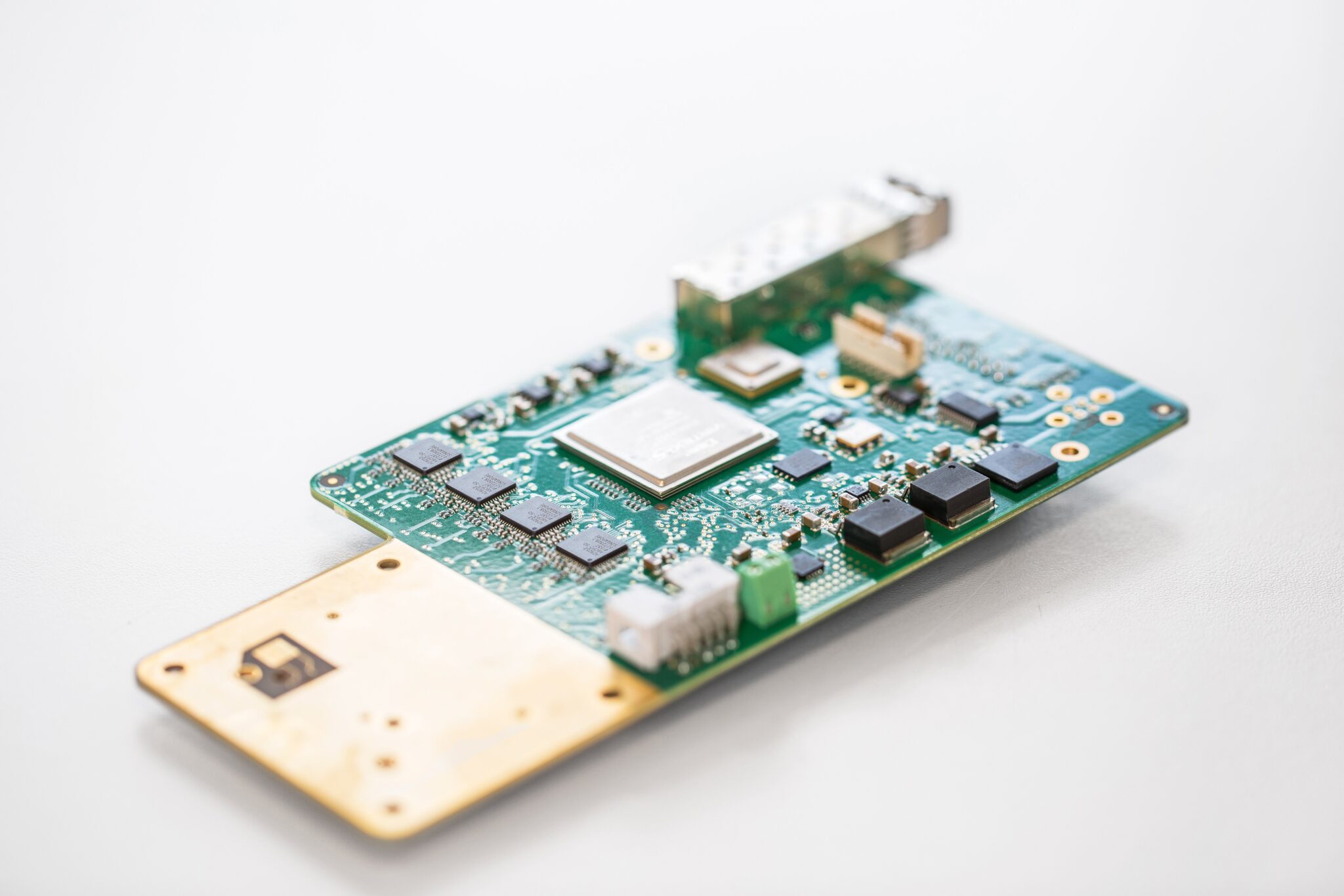 High-speed data acquisition and transport for Nearfield Instruments ...