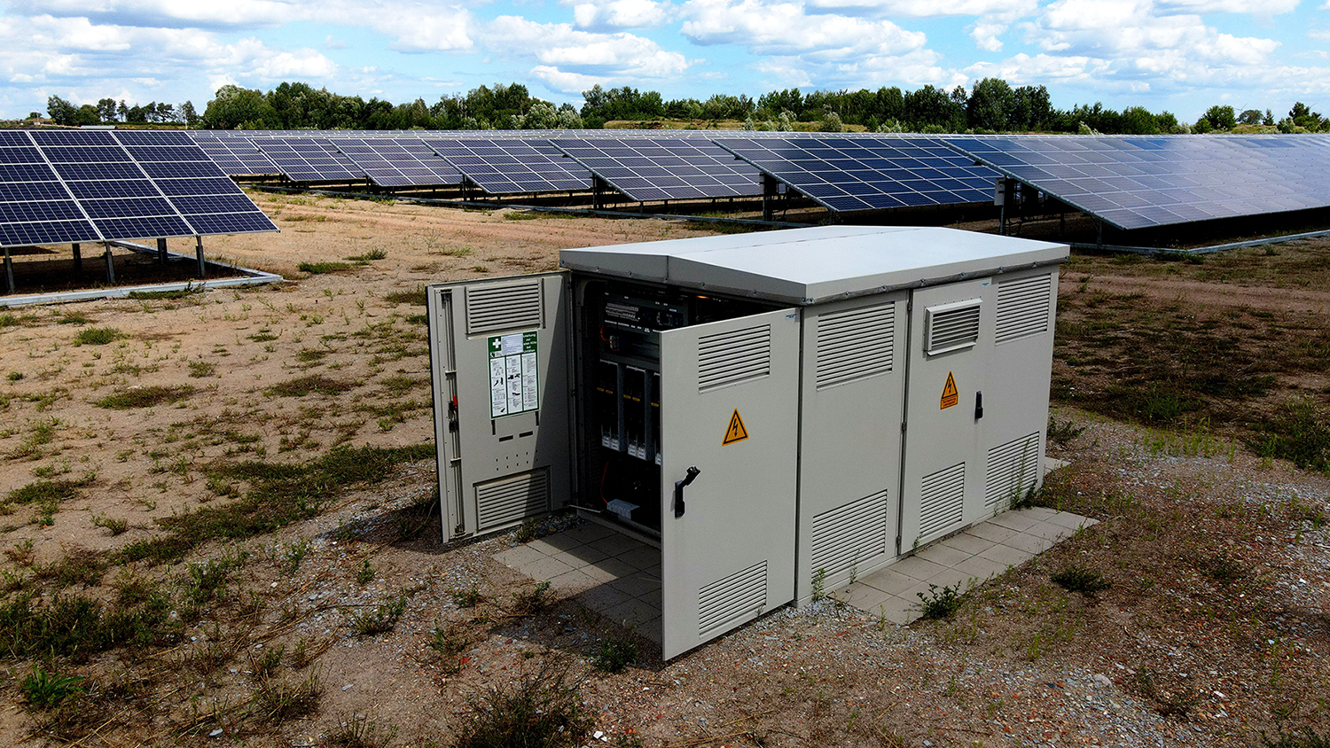 Platform for insight in medium-voltage units - Technolution Spark